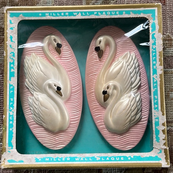 Vintage | Wall Decor | Vintage Mcm Miller Swan Wall Plaques Chalkware ...